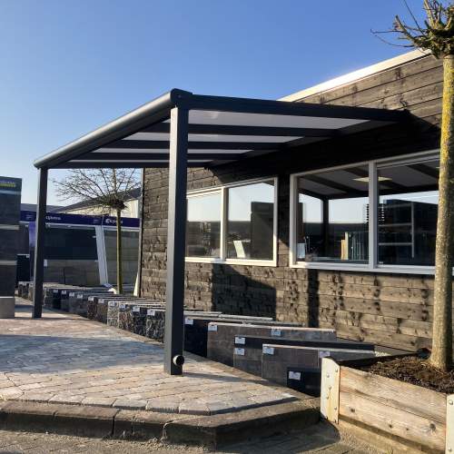 Aluminium actie terrasoverkapping 606 cm compleet en montage